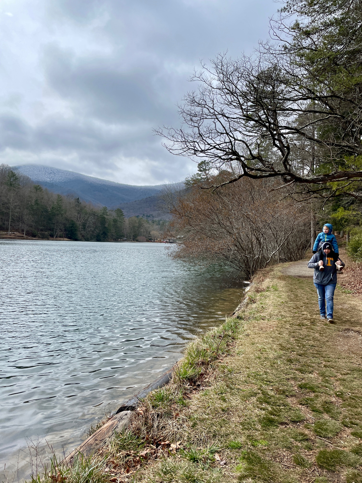 Vogel-state-park-lake-hike | Imagine Camper