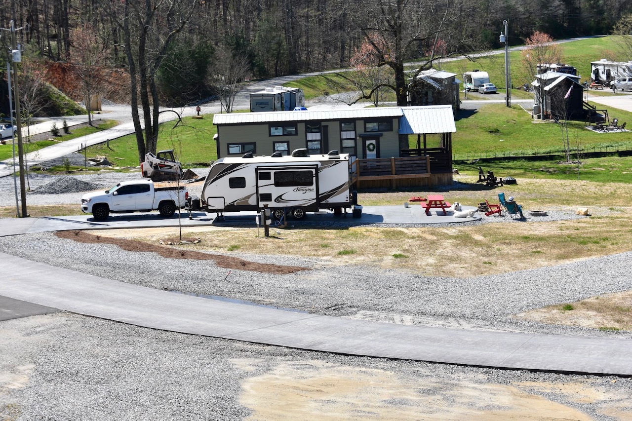 Waterside at Blue Ridge RV Resort - Imagine Camper