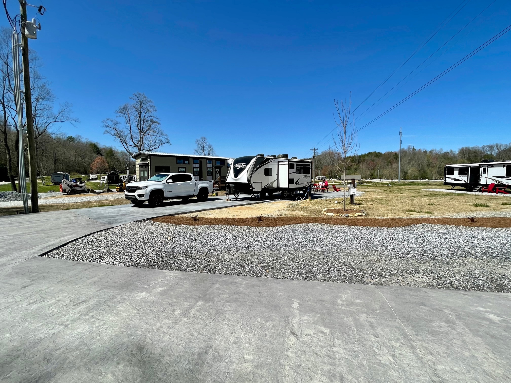 site-145-overlook-waterside-at-blue-ridge | Imagine Camper