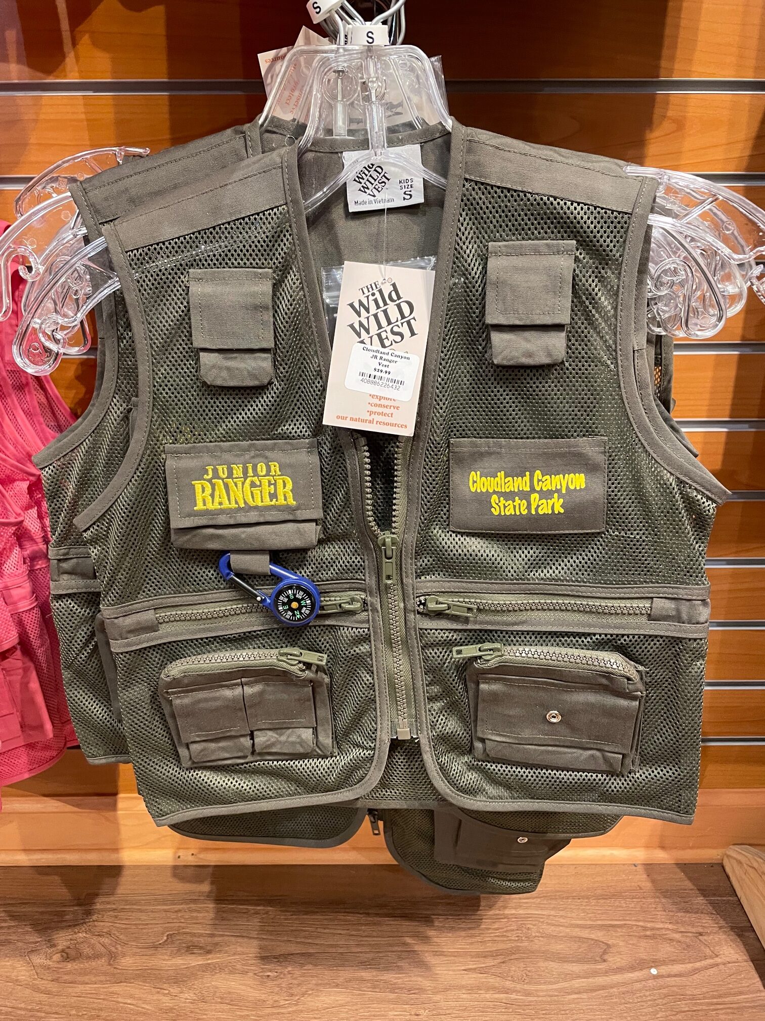 junior-rangers-vest | Imagine Camper
